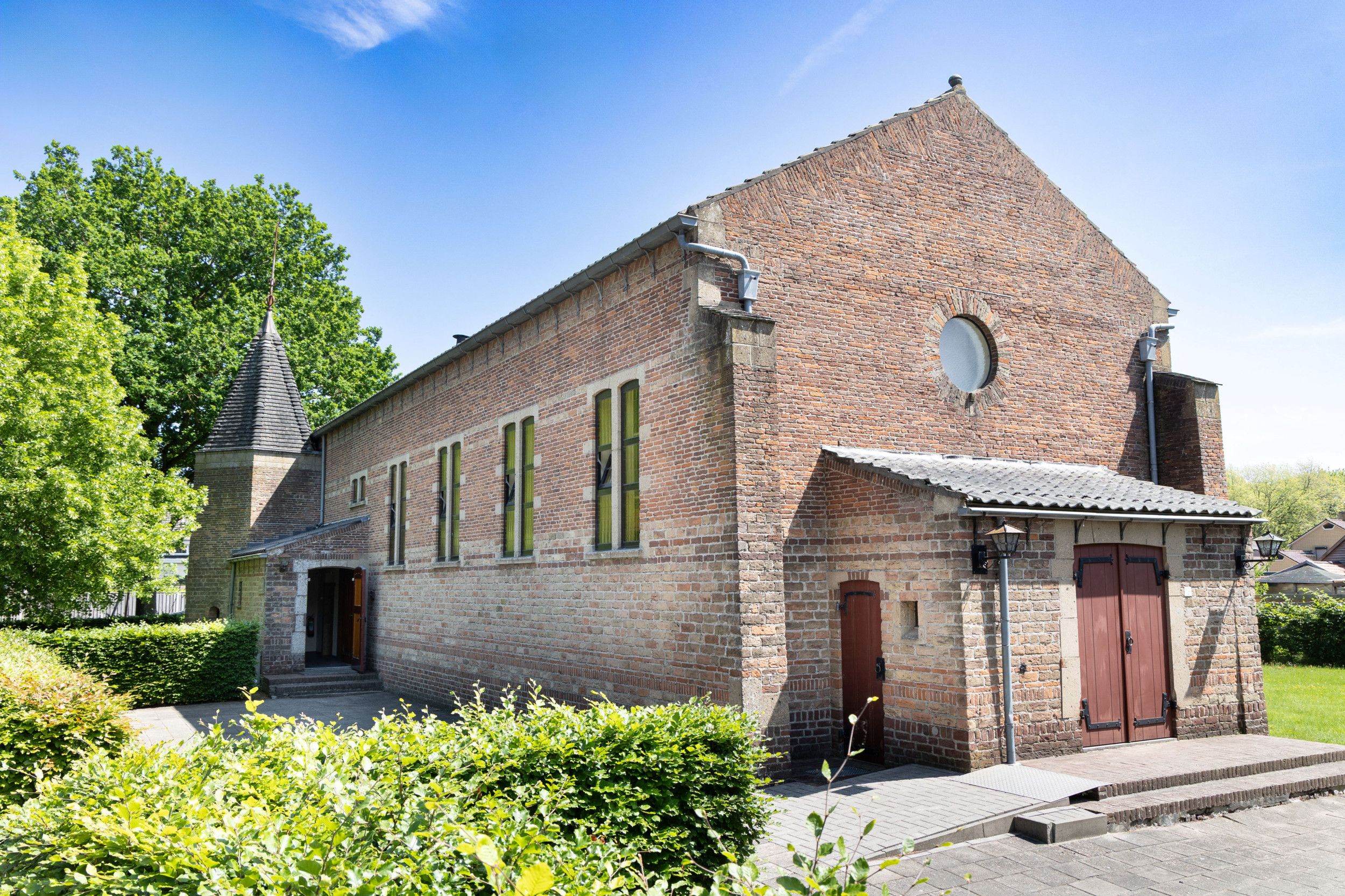 Polderpioniers bouwden een romaanse kerk