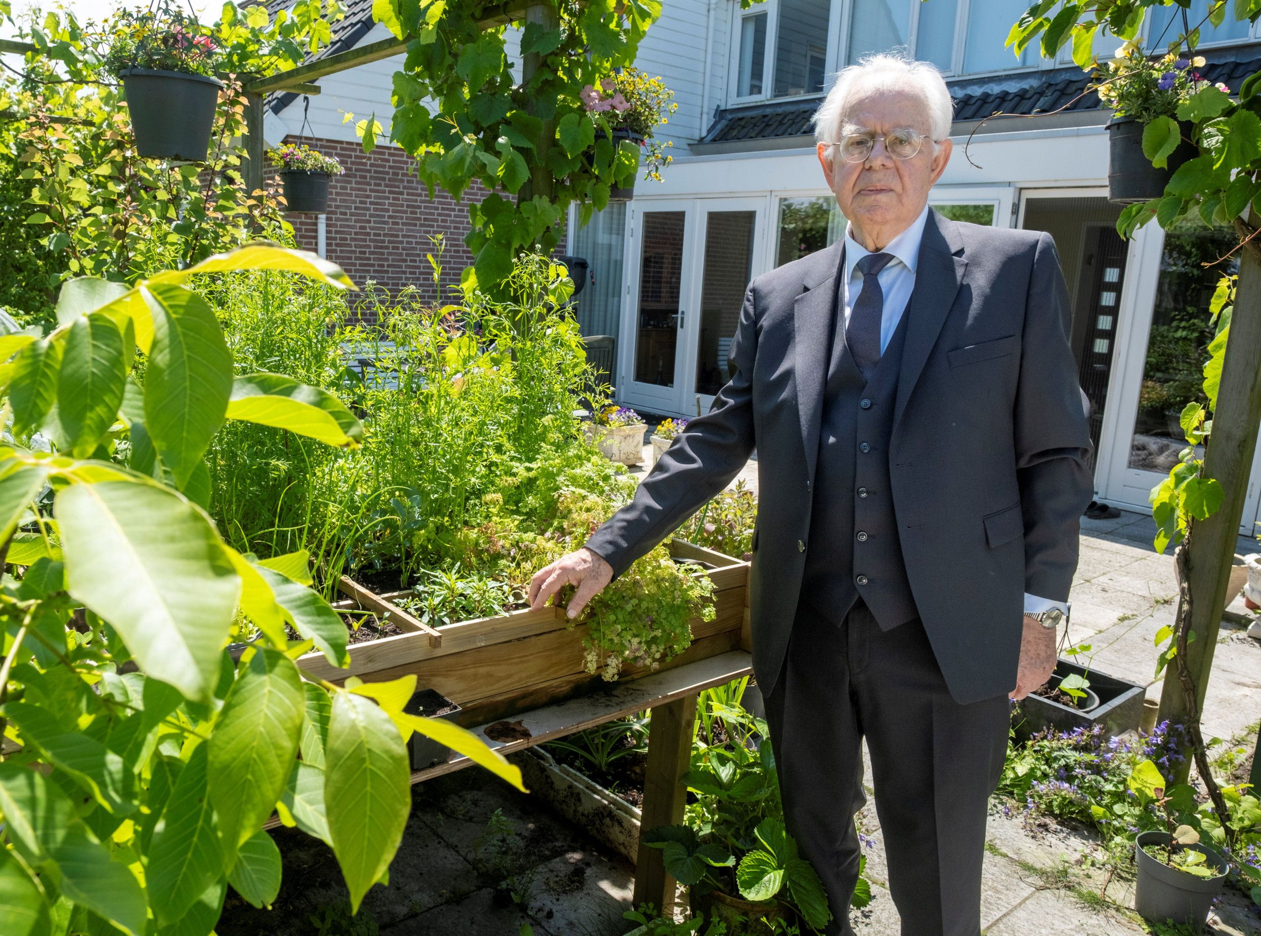 Ds. C.J. Meeuse promoveert na 42 jaar alsnog op zijn favoriete auteur ...