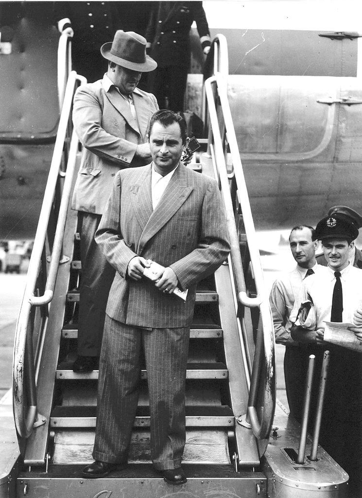 „Kapitein Westerling bekende executies” (met video)