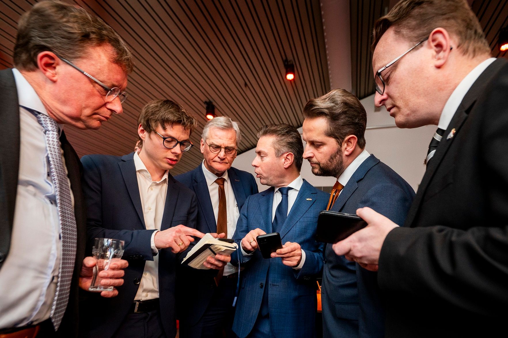Exitpoll: PVV verreweg grootste, SGP stabiel, verlies voor CU en CDA